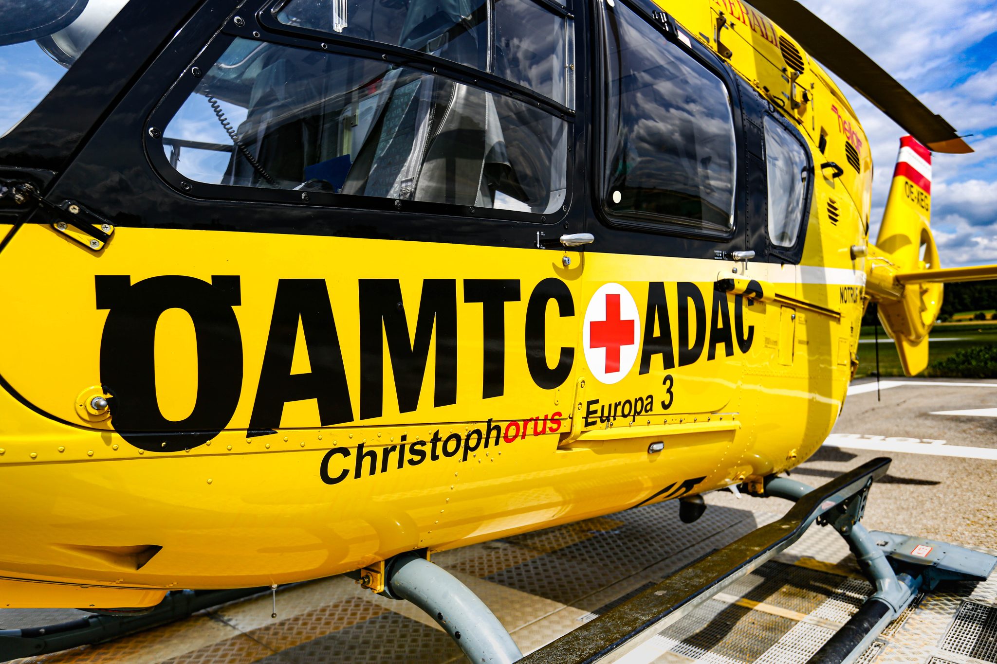 ÖAMTC Flugrettung – HeliRescue.at